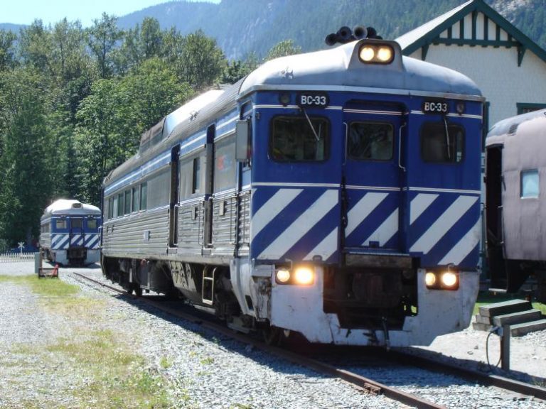 Budd RDCs at The West Coast Railway Association – Budd-RDC.org: The Budd Rail Diesel Car